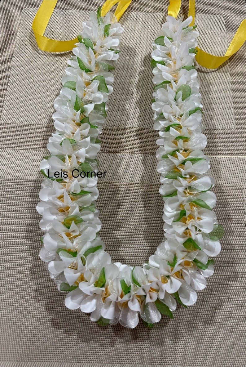 Handmade Ribbon Flower Graduation Lei - Etsy