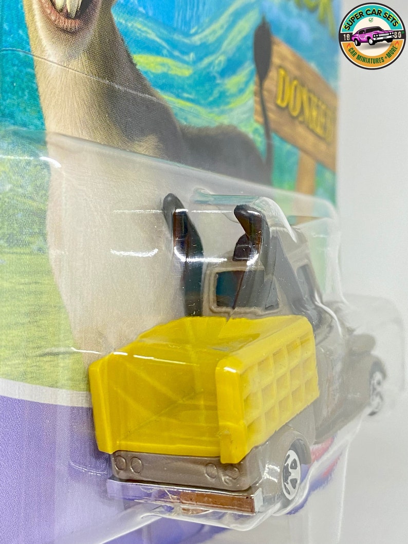 Donkey - Shrek Dreamworks - Hot Wheels Character Cars (card Slightly ...