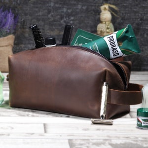 Custom Leather Toiletry Bag,personalized Leather Dopp Kit,engraving Men ...