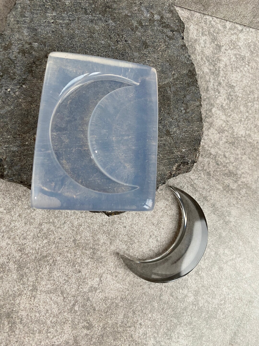 Silicone Mold "crescent Moon" for a Pendant or Brooch Made of Epoxy ...