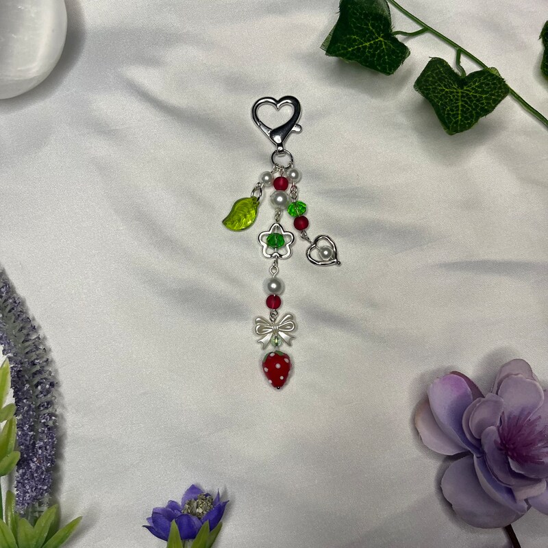 Keychain Strawberry - Etsy