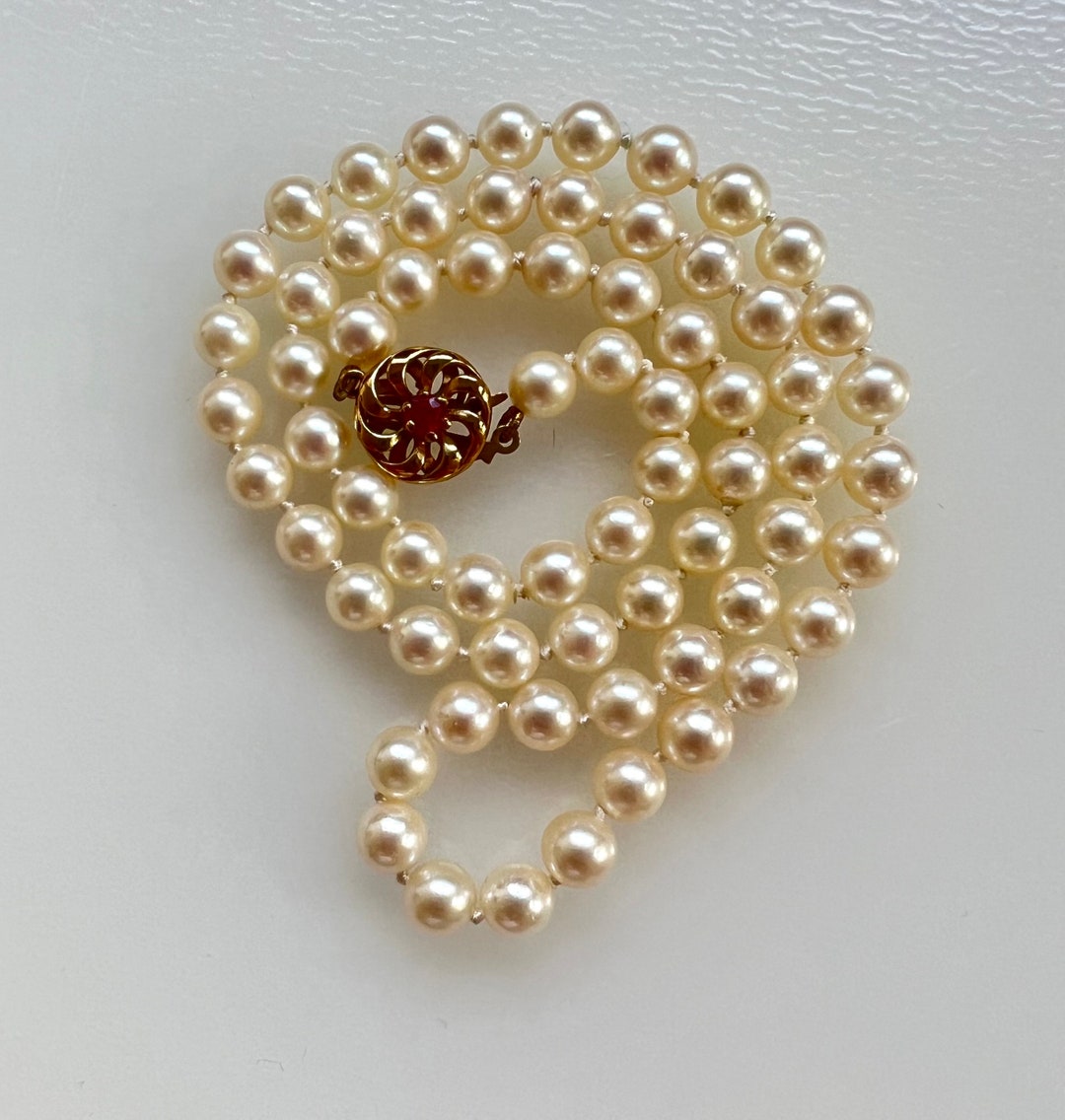 Spectacular 9 Ct Gold & Ruby Vintage Saltwater Akoya Perfect Round Classic Pearl Necklace 18 45 ...