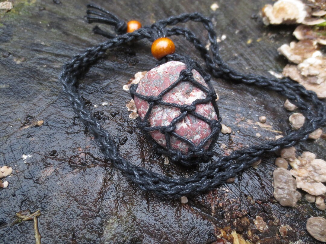 Un talisman de force et d'attractivité masculine (avec une pierre de la ...