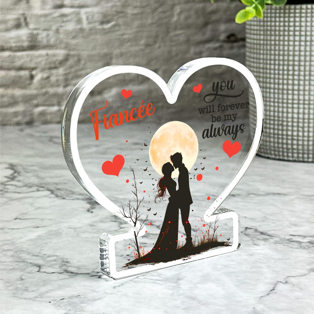 Gift for Fiancée Kissing Couple Silhouette Romantic Heart Keepsake ...