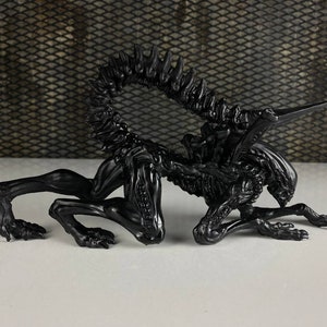 Crawling Alien Figure, Xenomorph Crawler Figure - Etsy