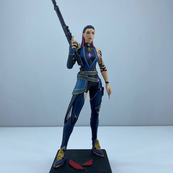 Reyna Figurine - Etsy Australia