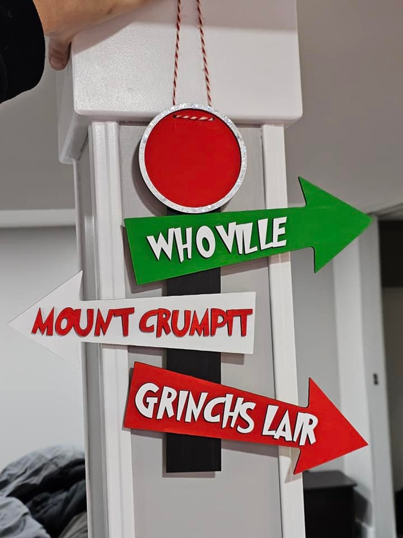 Indoor Whoville-inspired Grinch's Lair Wooden Pole Wall Decor Festive ...
