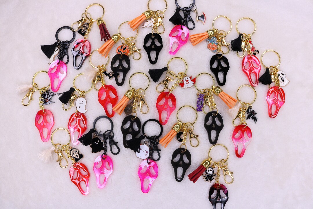 Horror Mask Resin Keychains Movie Inspired Masked Keychains Halloween ...