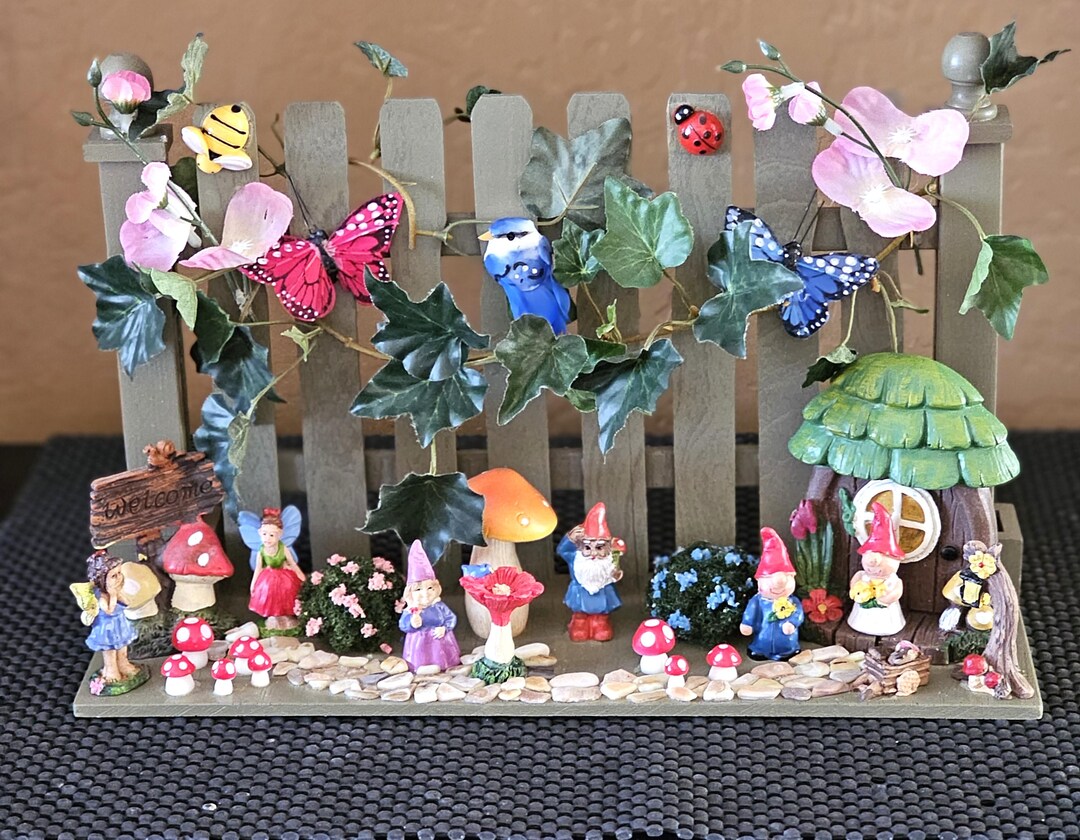 Wood Handmade Fairy Garden Fence. Moss Green. A Byers Choice Carolers ...