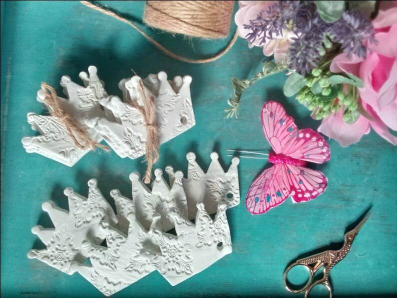 Scandinavian Style Clay Crown. Pack of 5. - Etsy