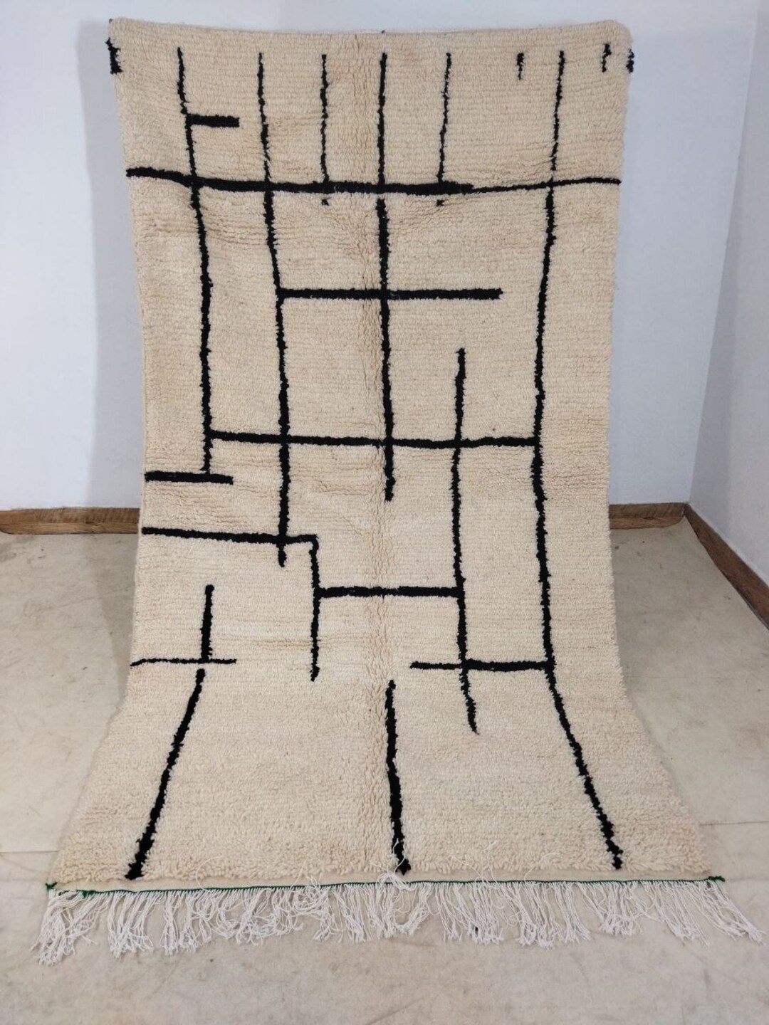 MOROCCAN BENI OURAIN Carpet Berber Rug Handmade Moroccan Rug White and ...