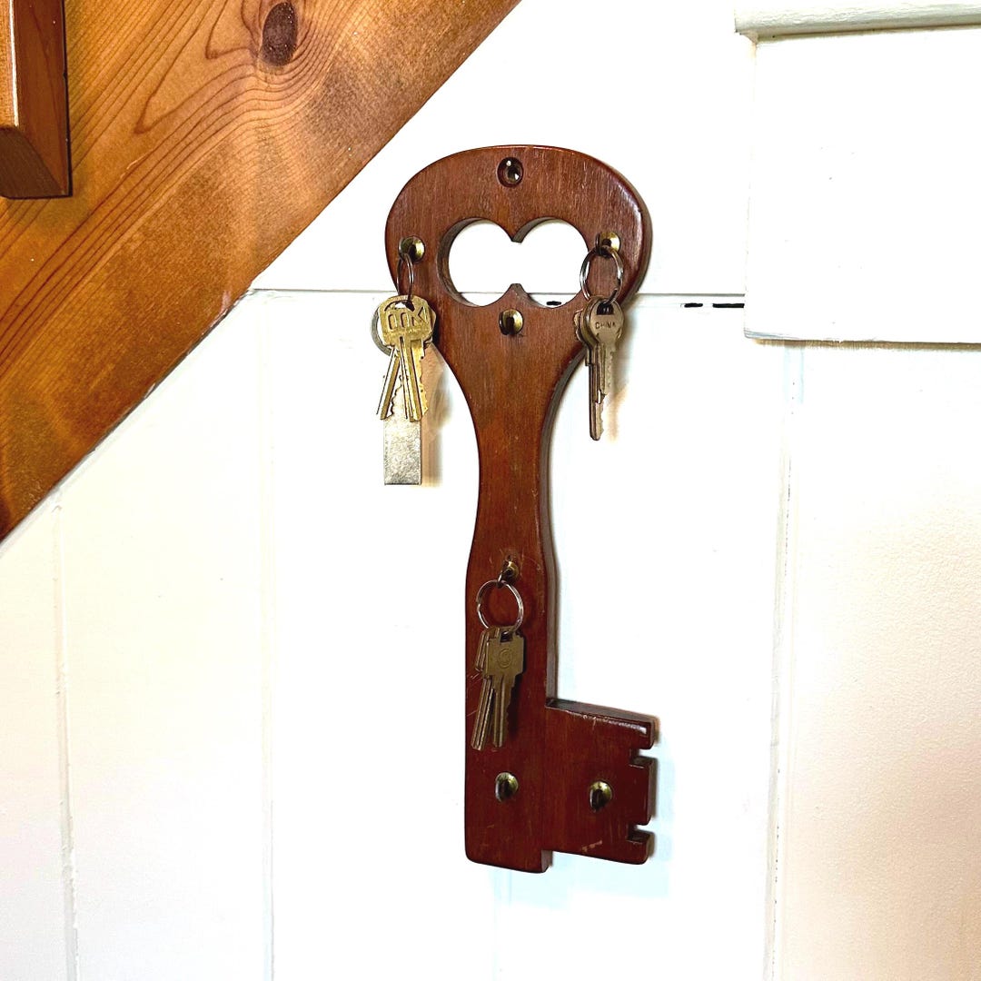 Skeleton Key Holder, Vintage Wood Key Rack, Handcrafted 1970's, Rustic ...