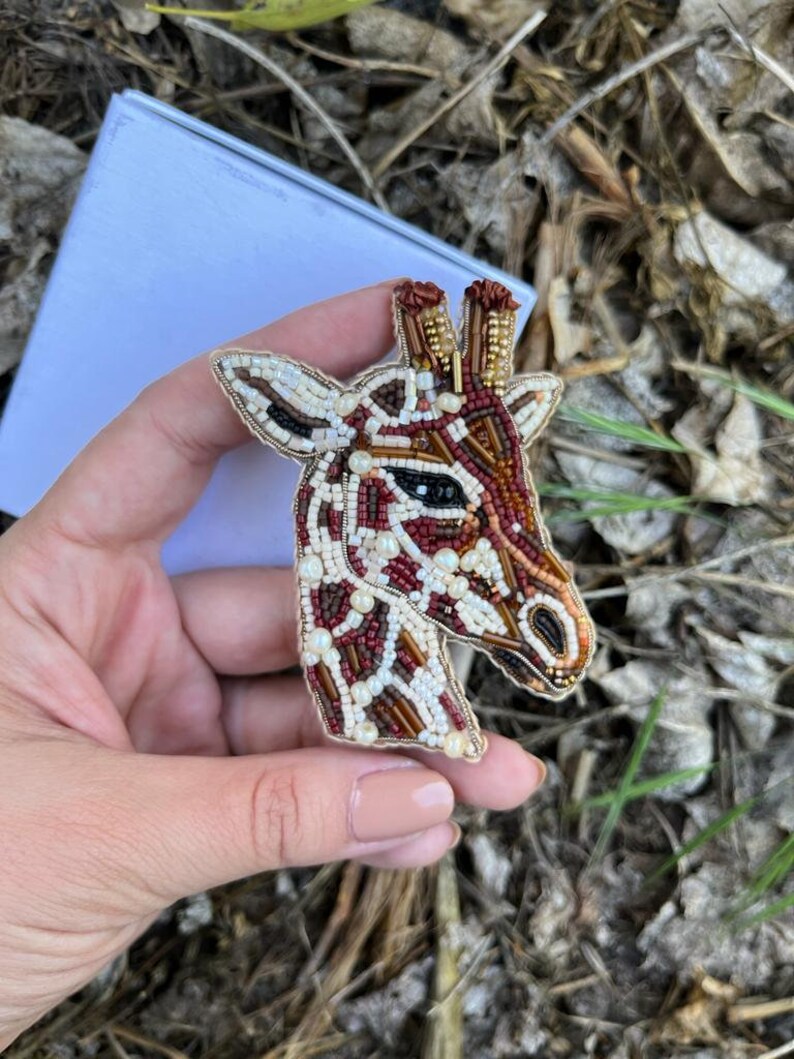 Handmade Giraffe Brooch, Embroidered Animal Brooch, Handcraft Giraffe ...