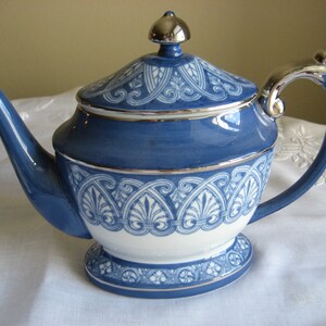Bombay Teapot ( 7 1/2"h, Holds 4 Cups) MINT!! - Etsy