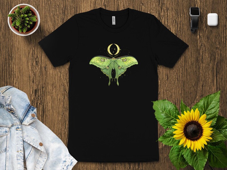 Hand-drawn Luna Moth T-shirt, Moon Phase Nature-inspired Tee, Unisex ...