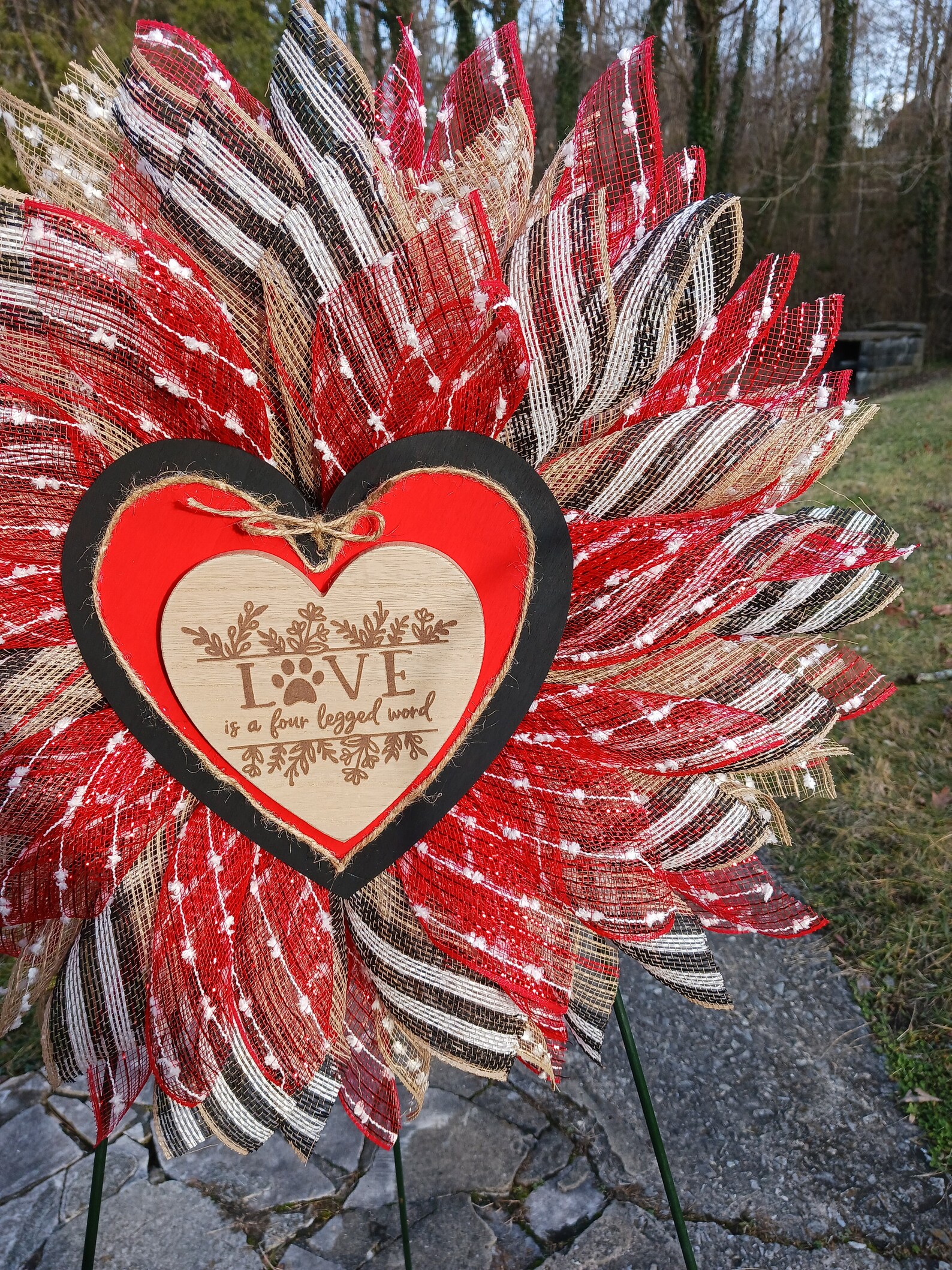 4 Legged Love Heart Mesh Wreath/wall Decor - Etsy