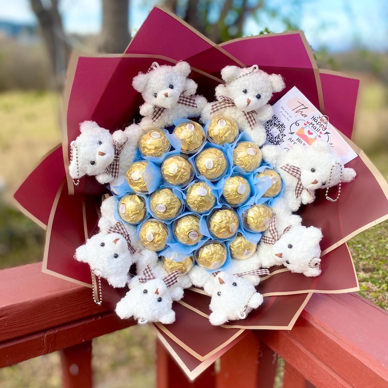 Teddy Bear With Chocolate Bouquet Valentine Bear Gift Bouquet Chocolate ...