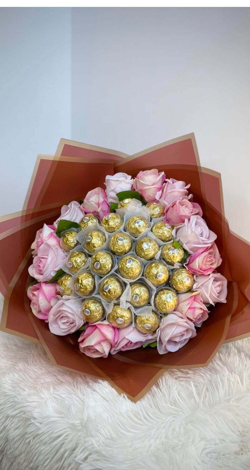 Ferrero Rocher Bouquet Ferrero Rocher Red Rose Bouquet Red Rose Gift ...
