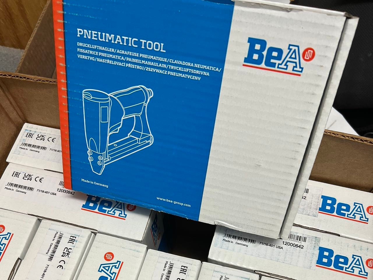 Upholster Pneumatic Stapler, BEA 71 Series Stapler Model 401, 421, or ...