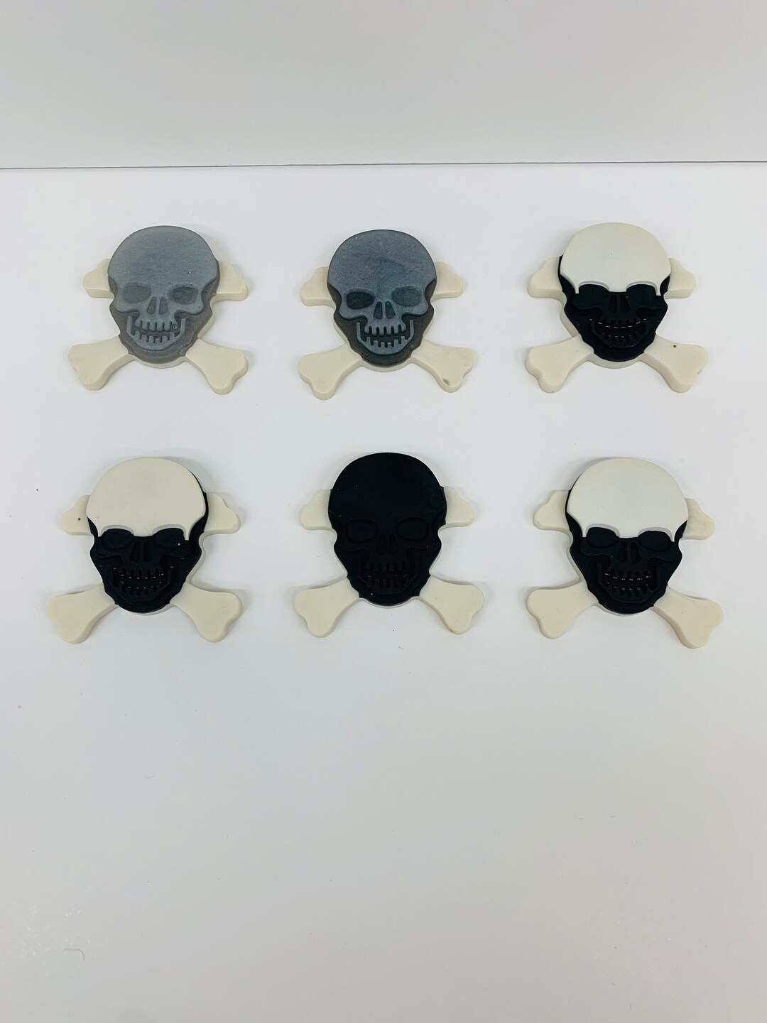 Epoxy Skull and Crossbones - Etsy