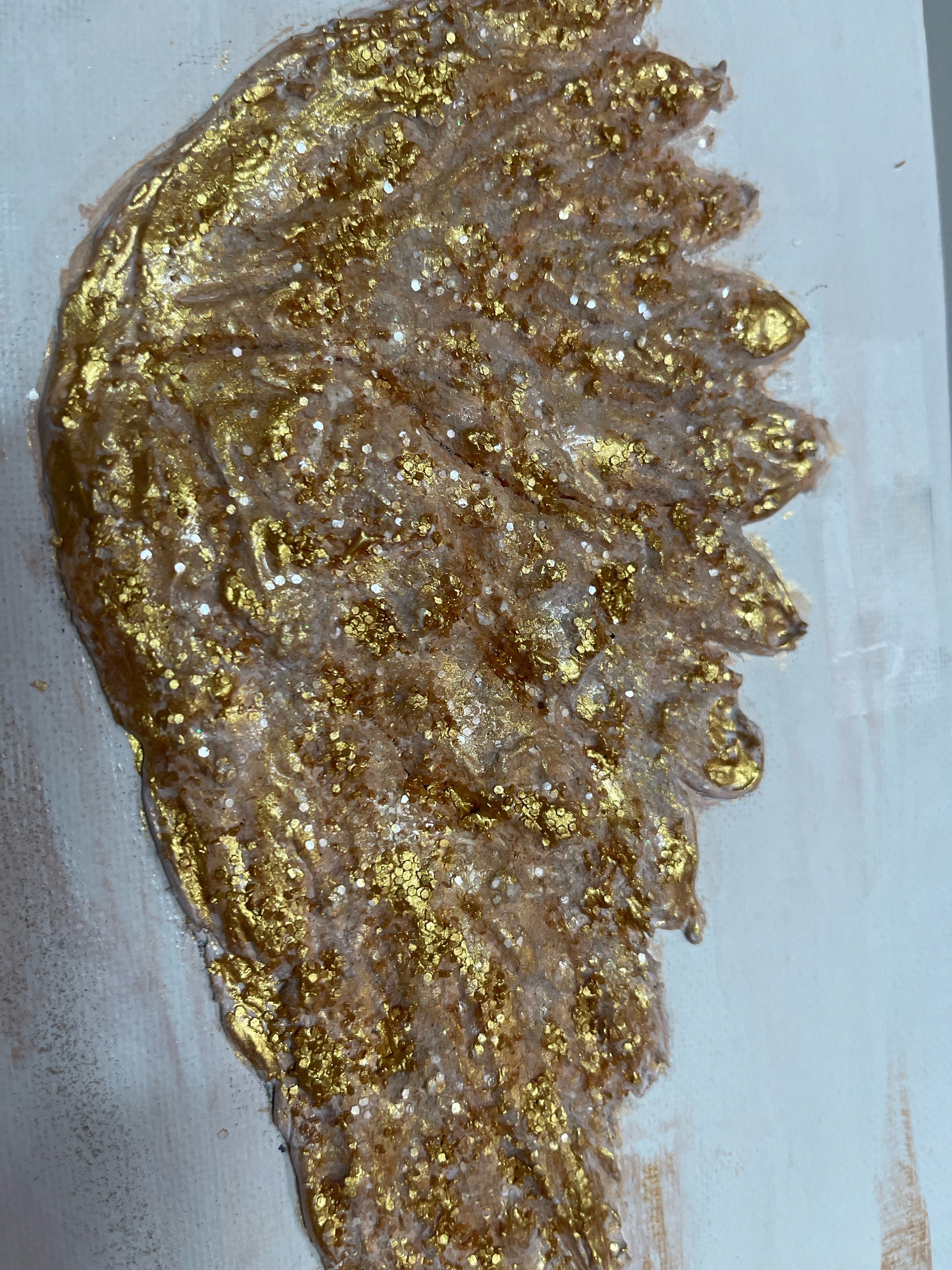 Textured Angel Wings With Subtle Guardian Angel 24 CT Gold Decoart ...