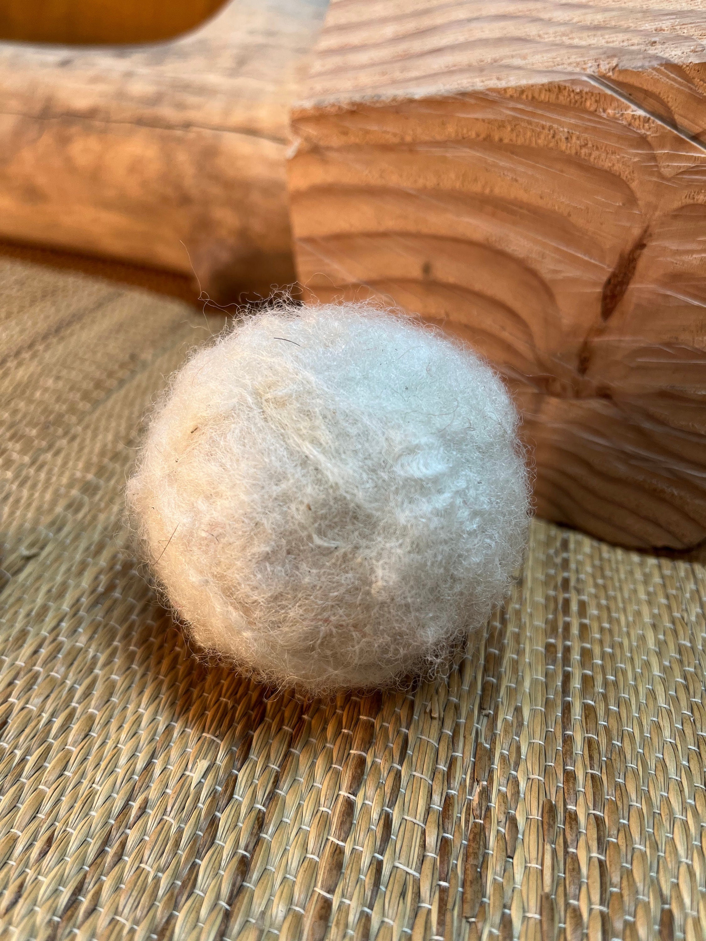 Large Eco Friendly Undyed Sheep Wool Drier Balls in Natural off White ...