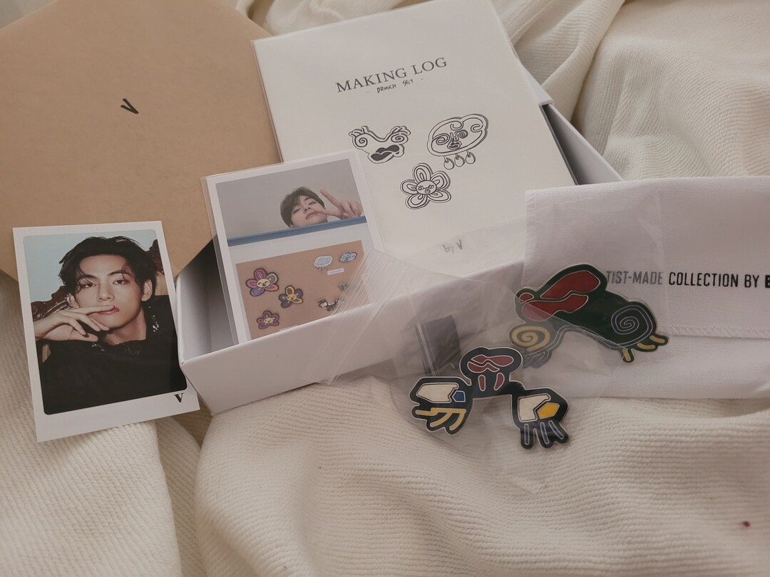 Artist Made Merch V BTS Broches Set Includes PC and Making Log - Etsy