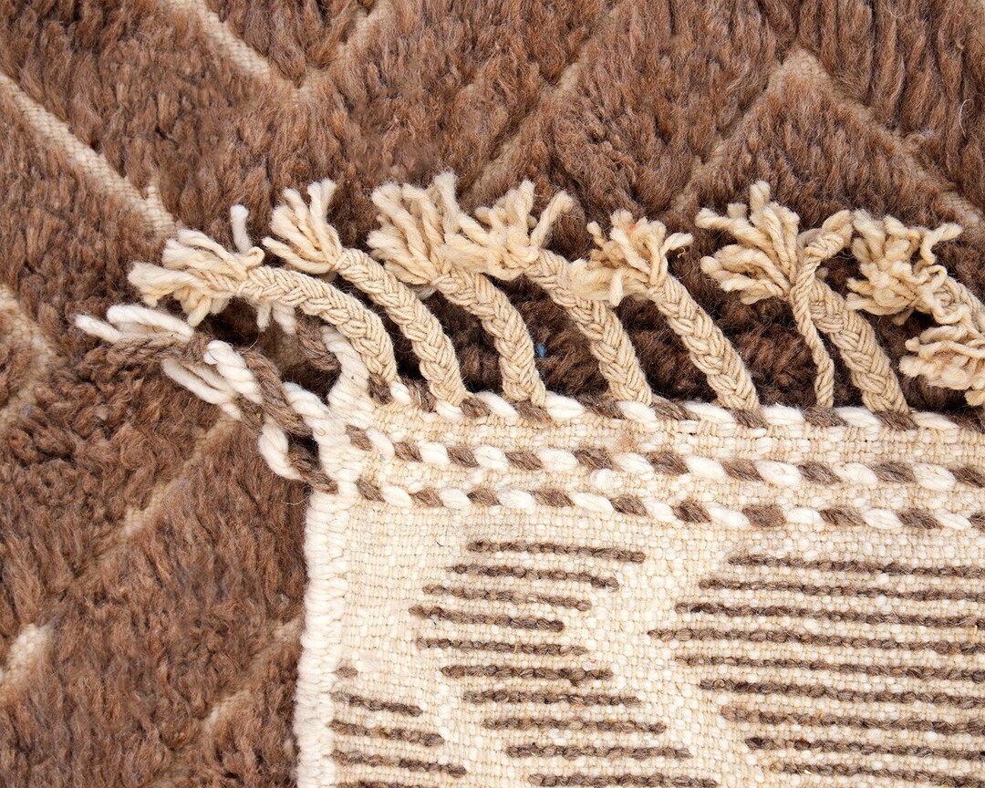 Handmade Brown Geometric Rug - Luxurious Soft Area Rug for Living Room ...