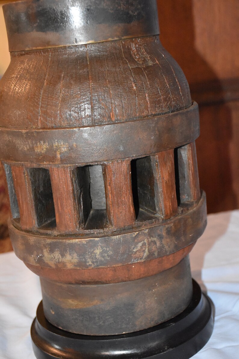 Vintage Wagon Wheel Hub Table Lamp - Etsy