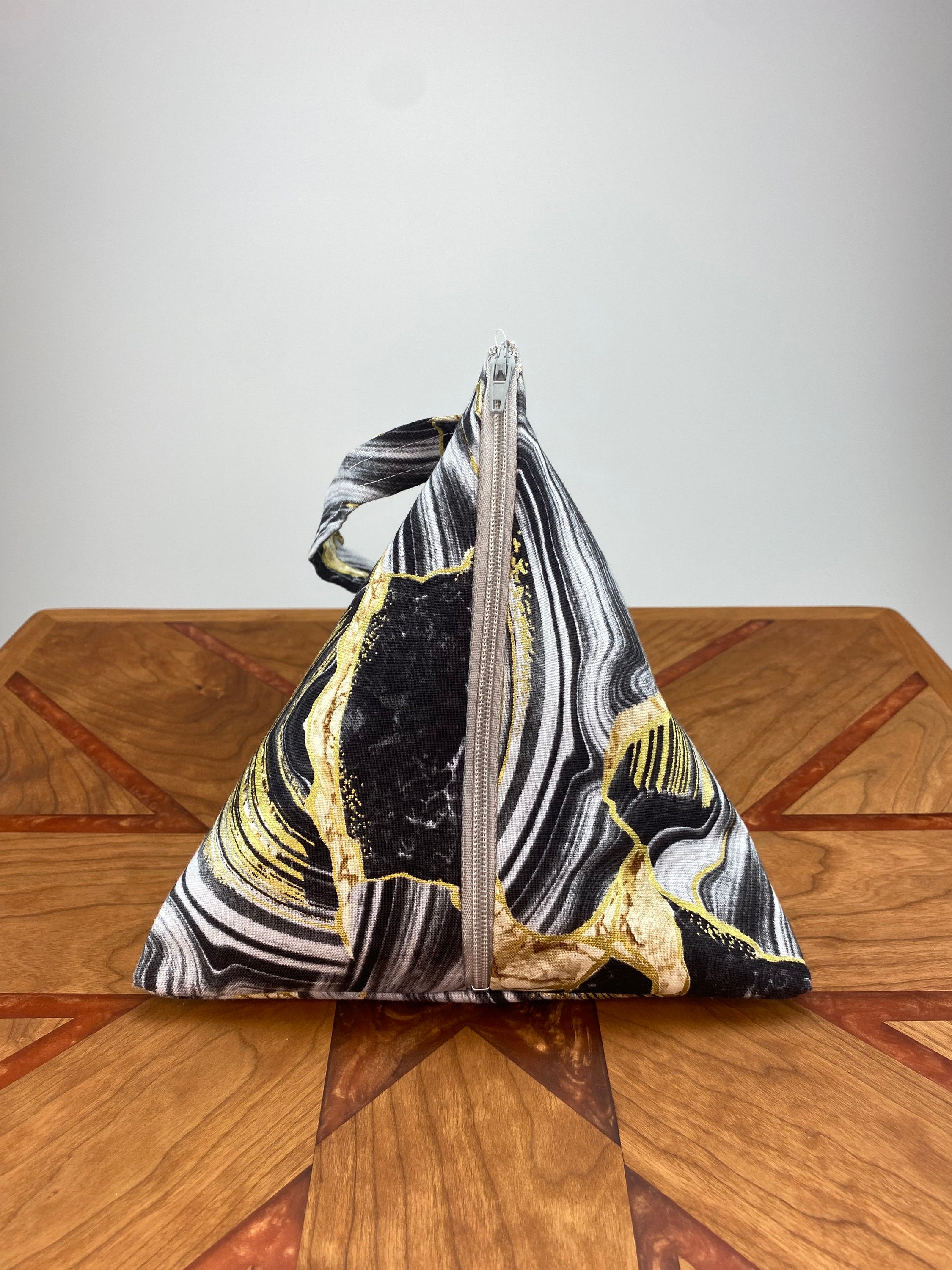 Handmade Cotton Pyramid Pouch, Triangle Pouch, Zipper Pouch, Storage ...