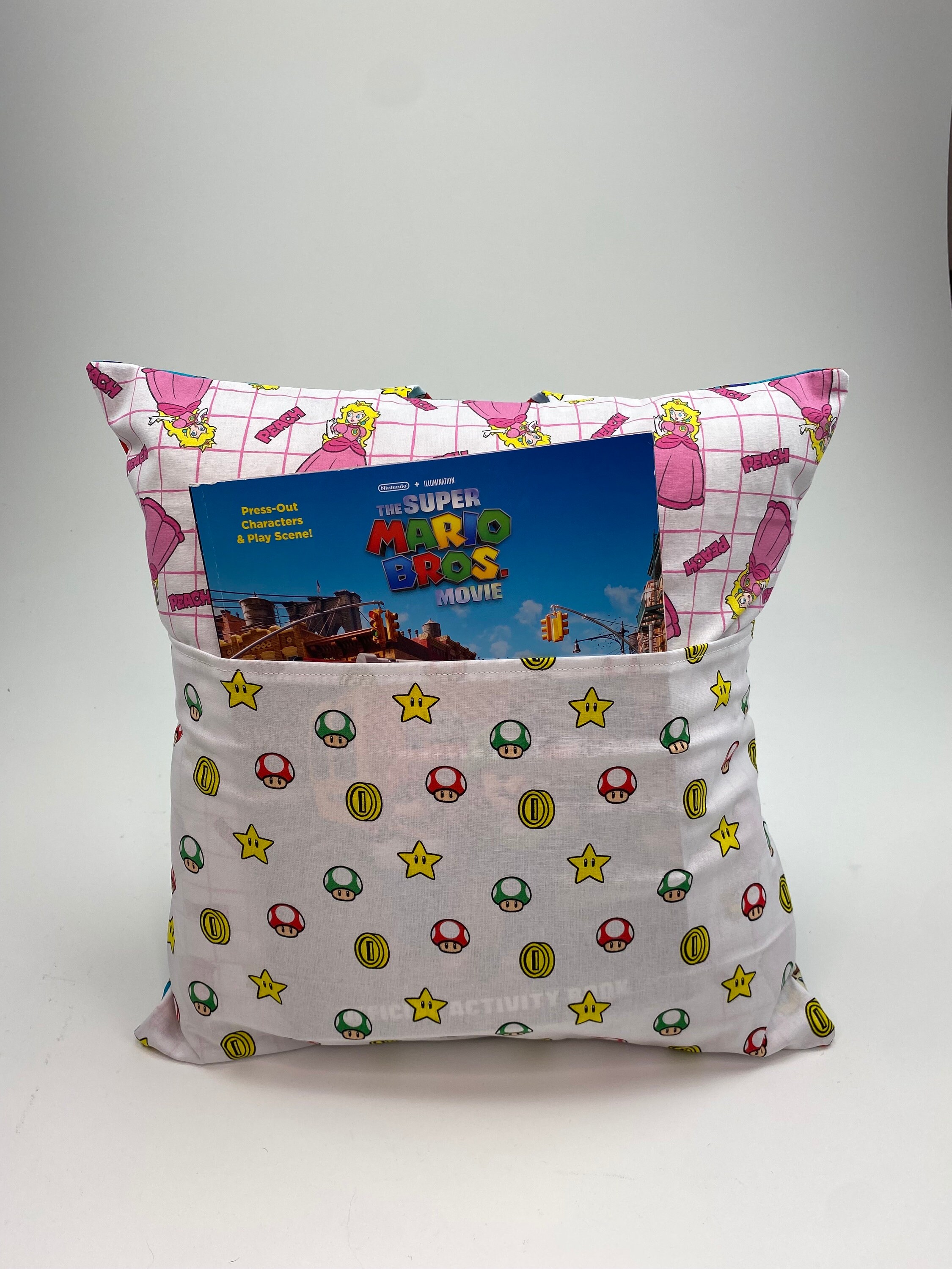 Super Mario Brothers, Mario, Luigi, Princess Peach, Yoshi Reading ...