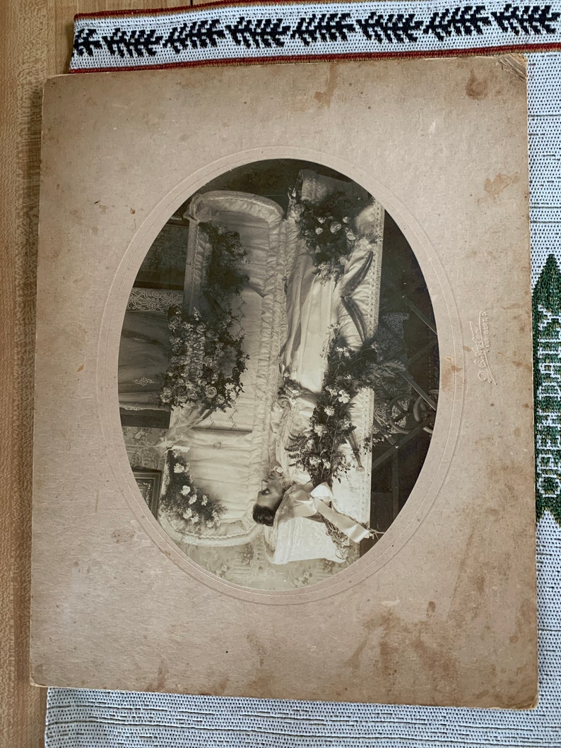 1800s Post Mortem Casket Photo - Etsy