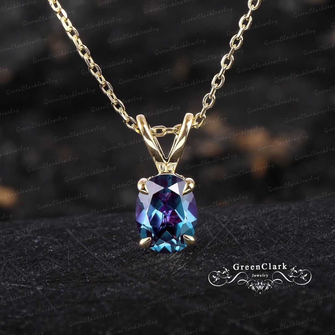 Unique Oval Cut Alexandrite Necklace Solid 14k Gold Solitaire Pendant ...