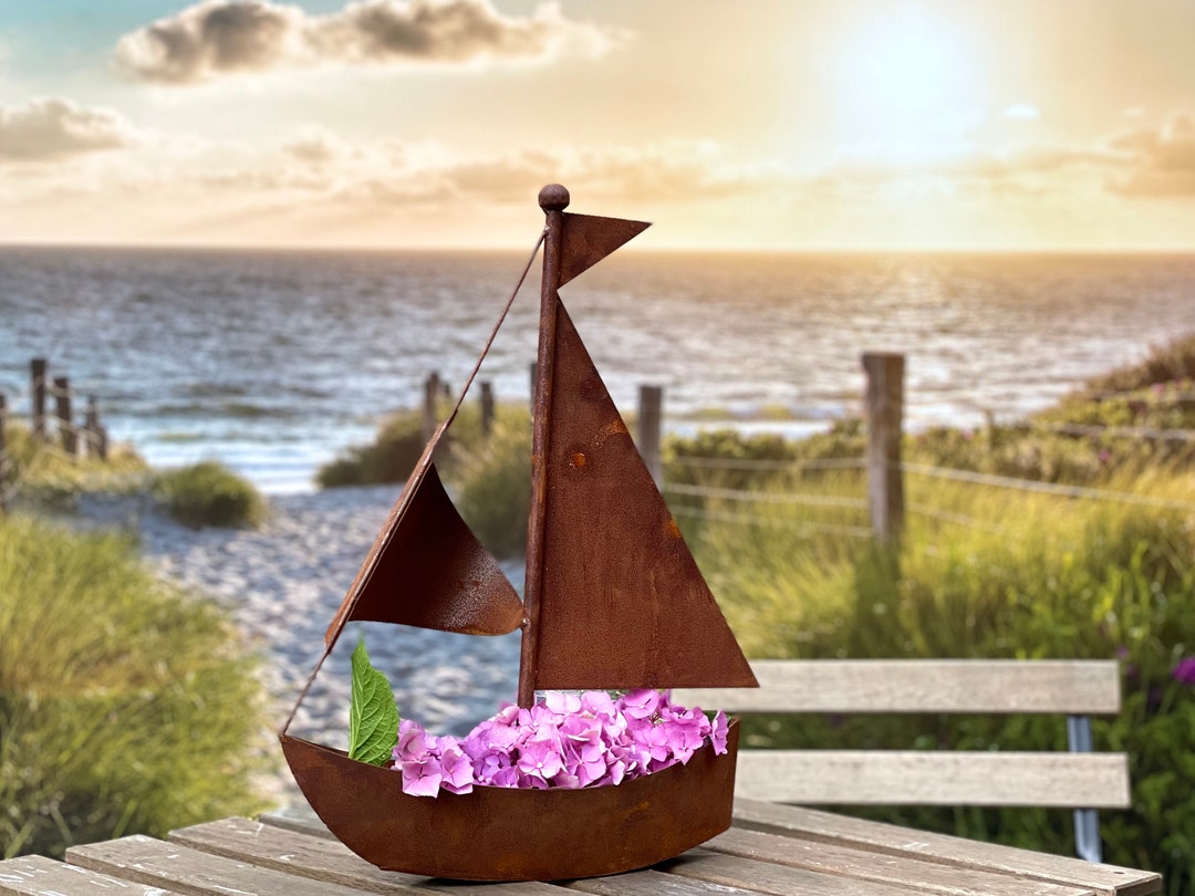 Sailing Ship Rust 44 Cm High for Decorating and Planting Rusty Ship ...