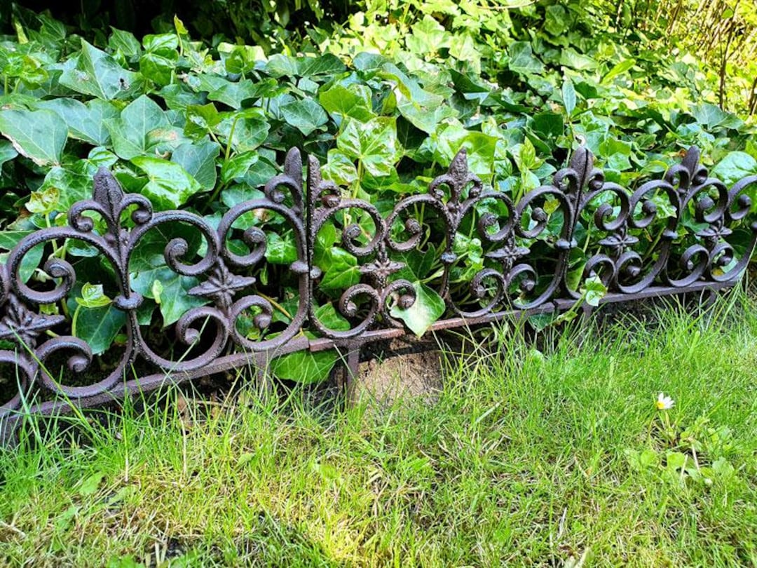 Set of 2 Cast Iron Garden Fences, Vintage Style, Garden Edging, Fence ...