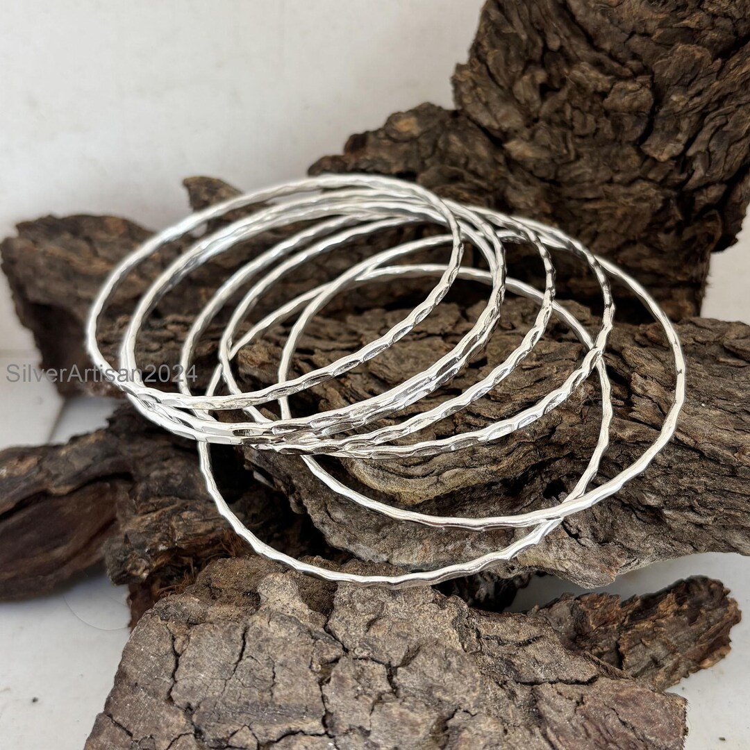 Set of 7 Bangles, Hammered Bangles, Stacking Bracelets, Semanario ...