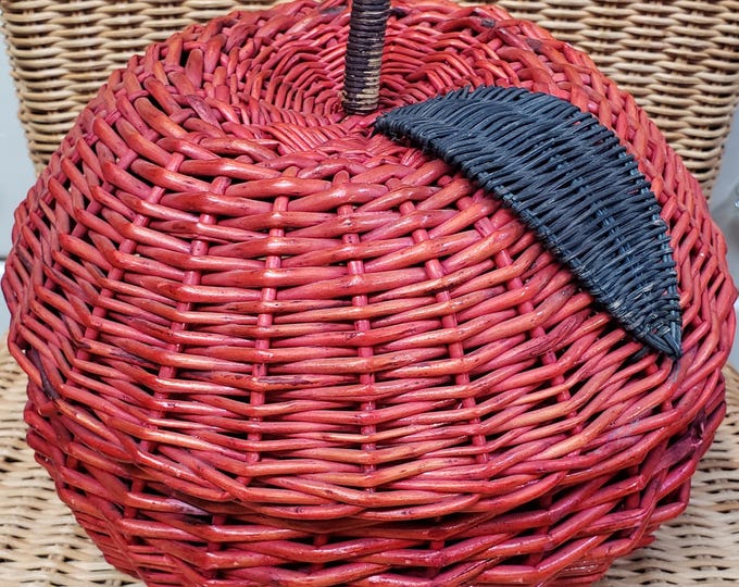 Red Wicker Apple Basket W/woven Leaf & Stem Details - Etsy