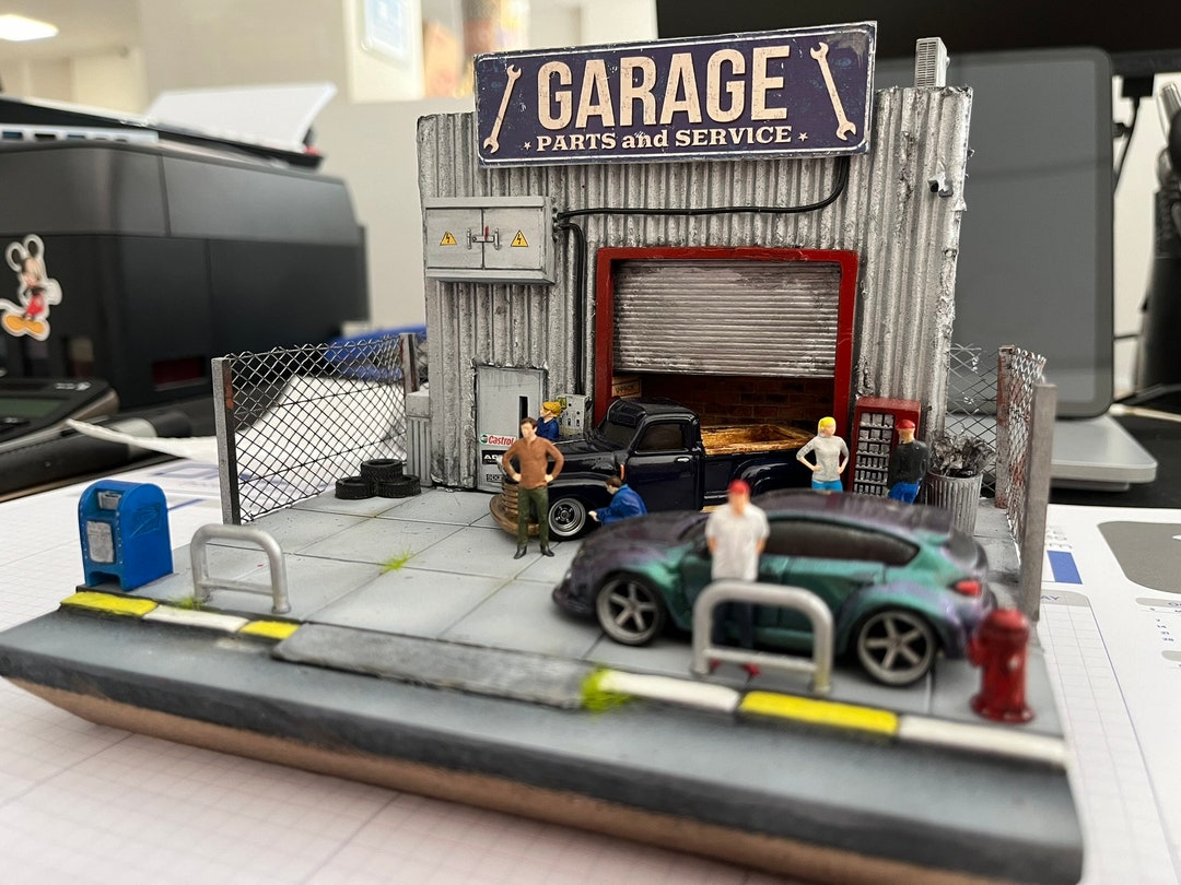 Diecast Car Garage 1/64 Scale, Diorama Hotwheels Miniature, Handmade ...