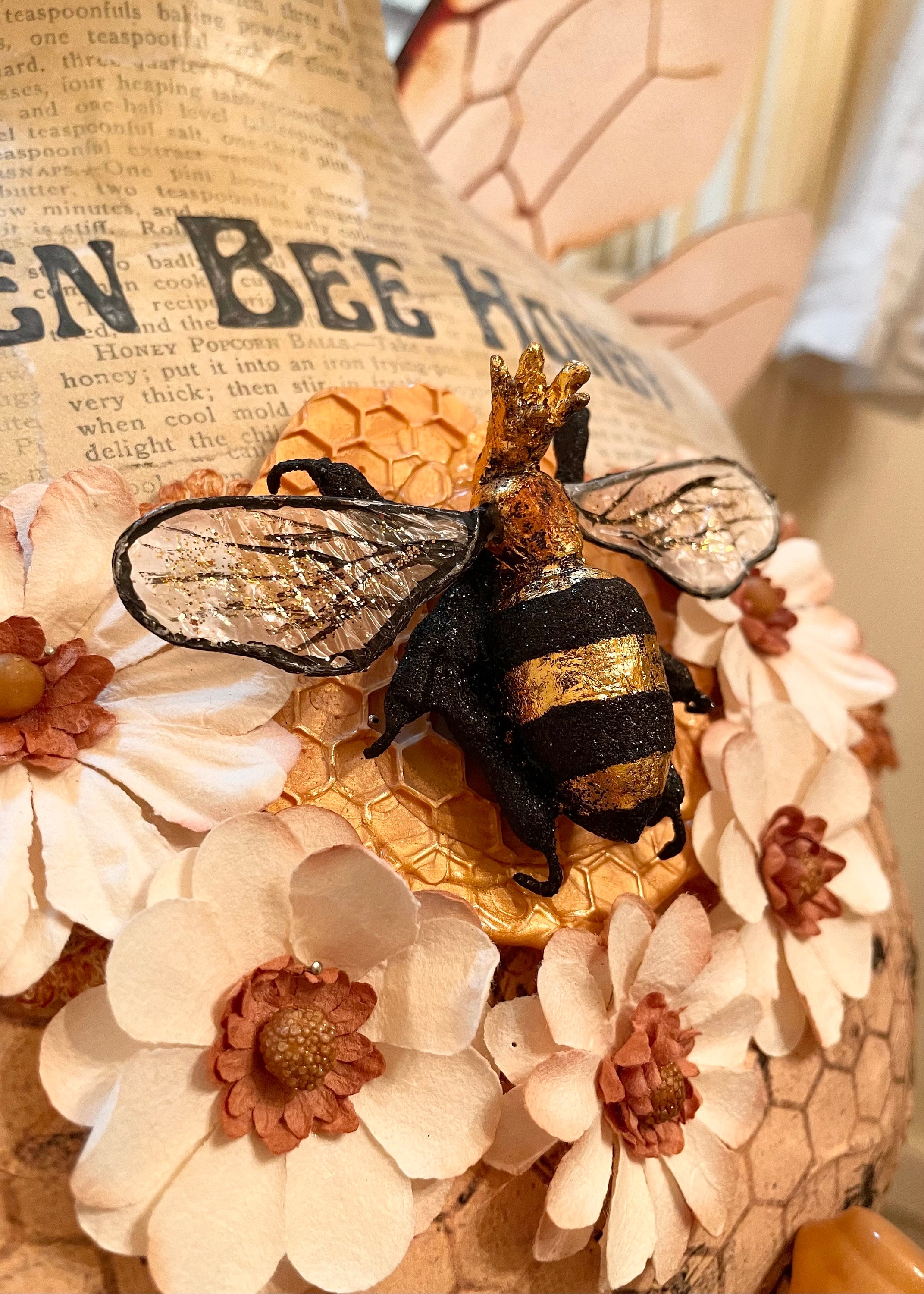 Queen Bee Decor, Queen Bee Dress Form, Queen Bee Display, Queen Bee ...