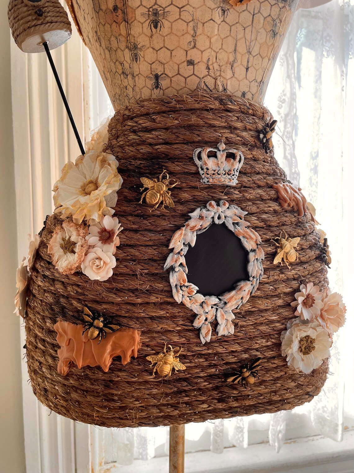 Queen Bee Decor, Queen Bee Dress Form, Queen Bee Display, Queen Bee ...