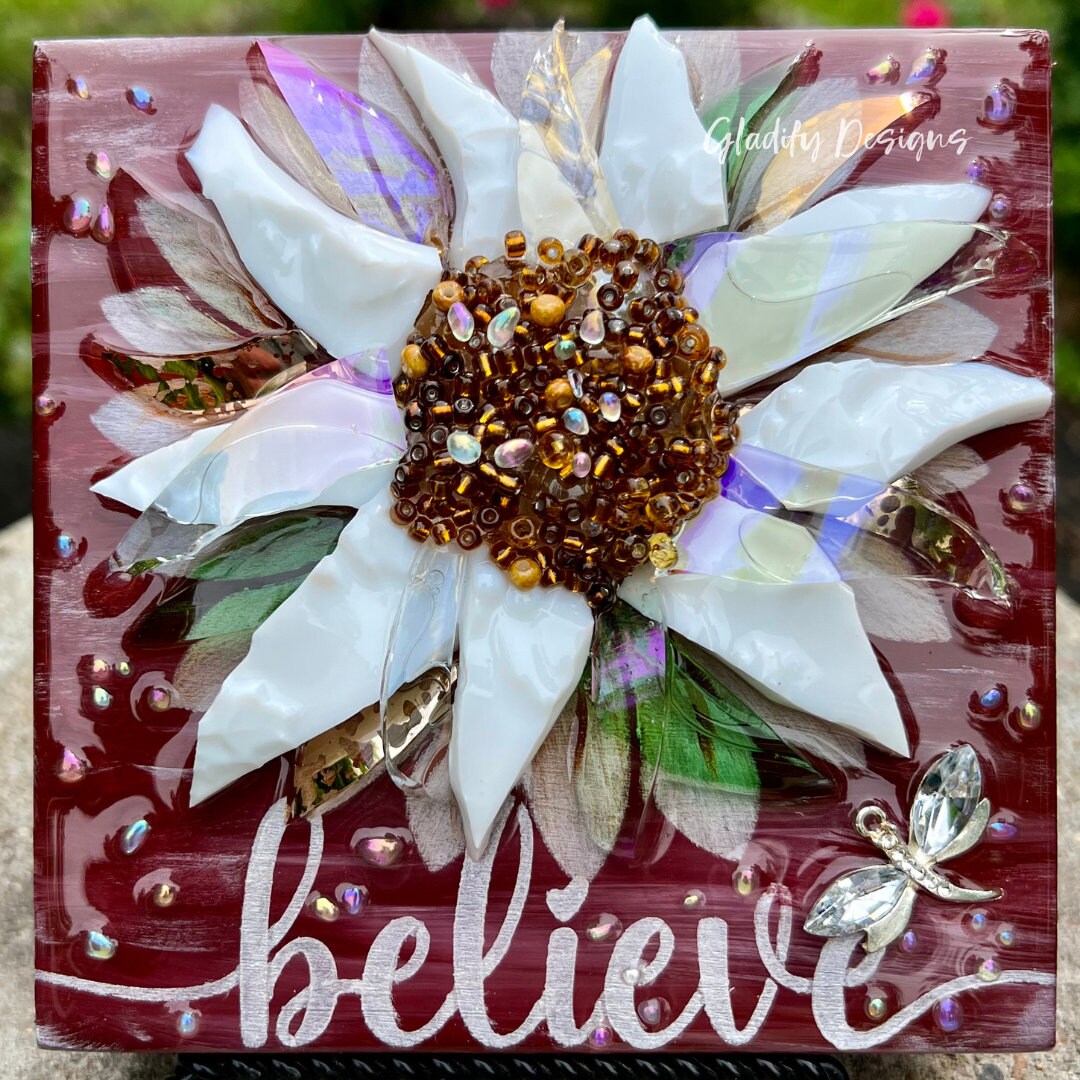Believe in Daisies Glass & Resin Art, Beaded Charm, Wood Canvas - Etsy