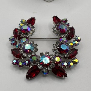 D & E Juliana Red Aurora Borealis Laurel Wreath Brooch - Etsy