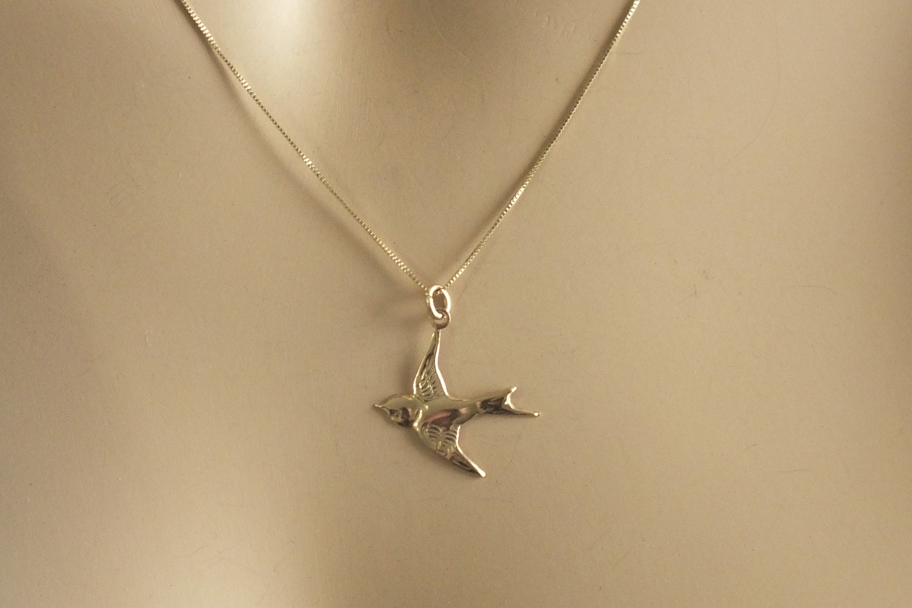 Dainty Sparrow Necklace, 14k Solid Gold Bird Charm Necklace, Gold ...