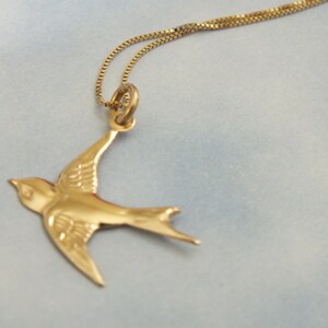 Dainty Sparrow Necklace, 14k Solid Gold Bird Charm Necklace, Gold ...