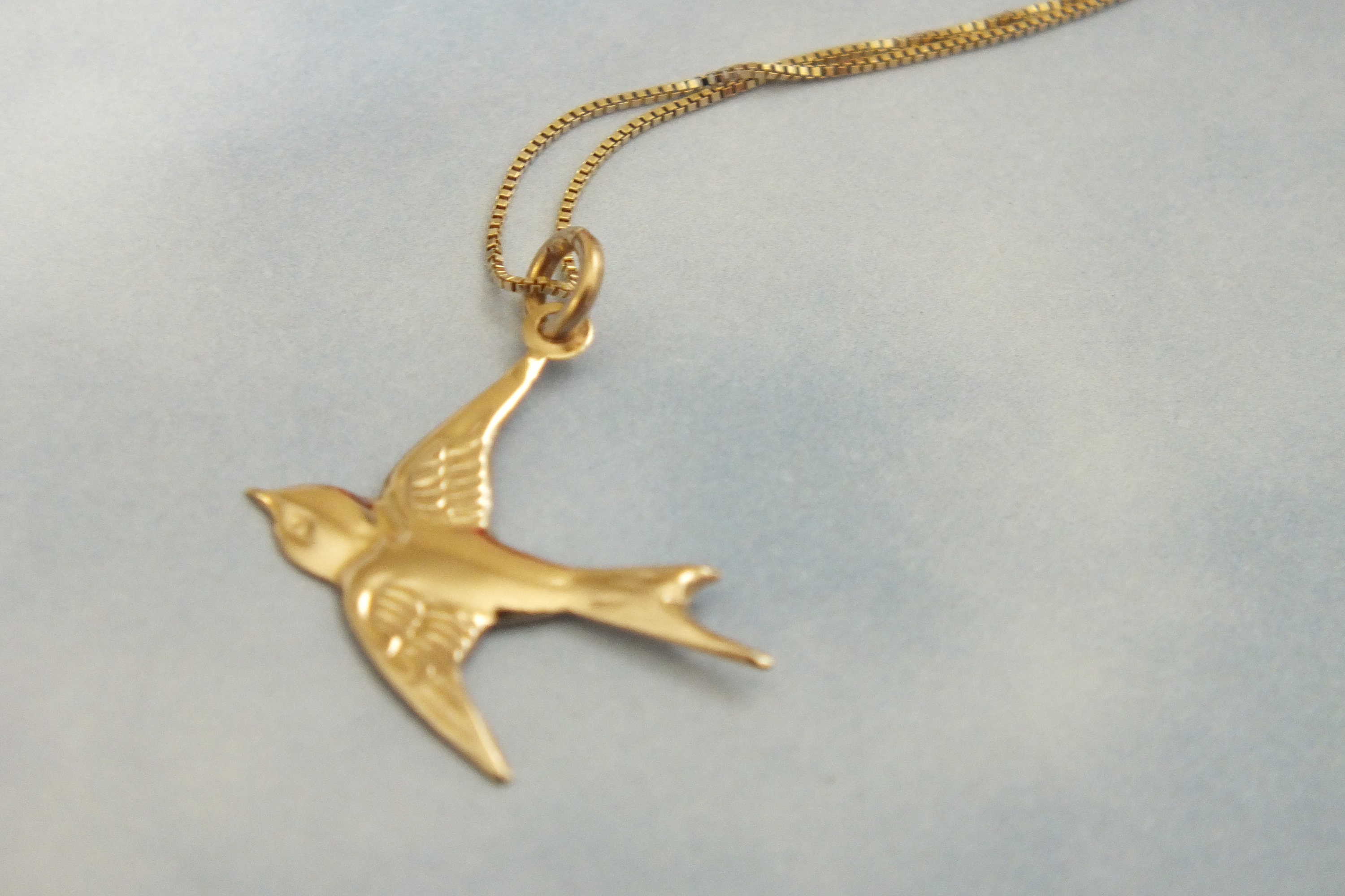 Dainty Sparrow Necklace, 14k Solid Gold Bird Charm Necklace, Gold ...