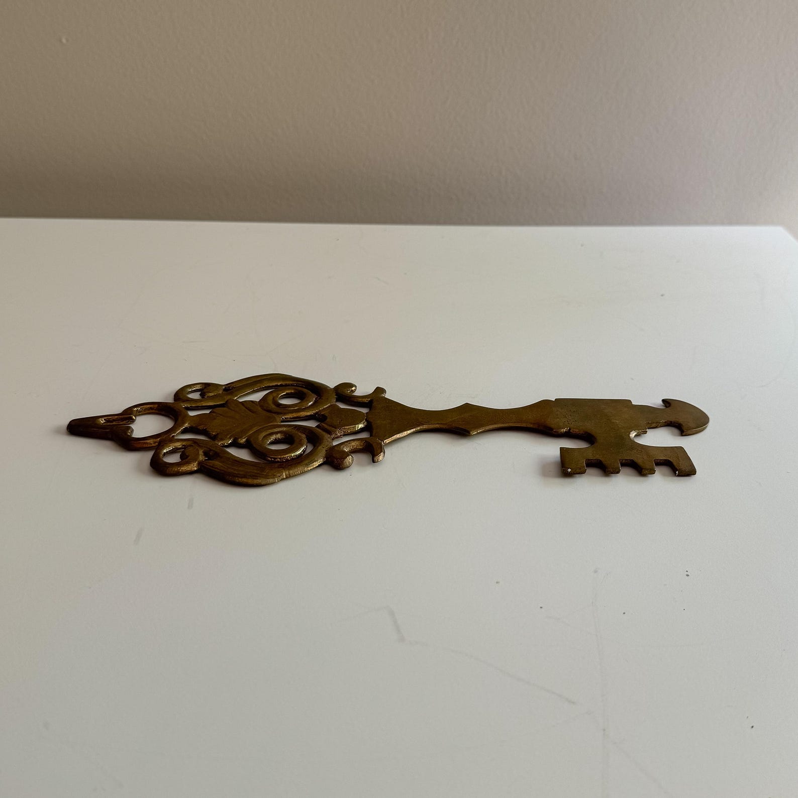 Vintage Brass Skeleton Key Wall Decor: Gothic Home Gallery - Etsy