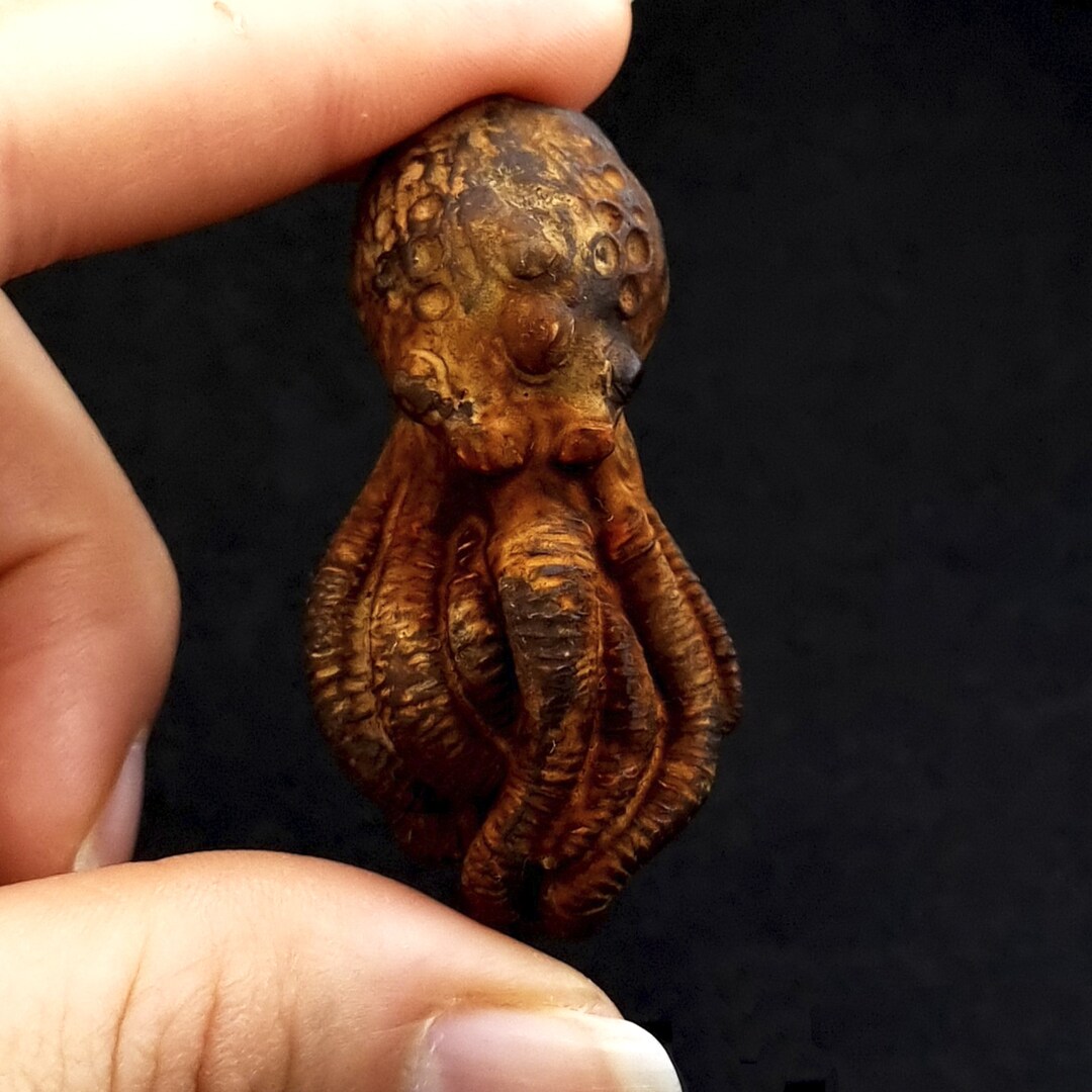 Cthulhu Rusty Pendant Necklace Amulet Iron H.p.lovecraft Handmade ...