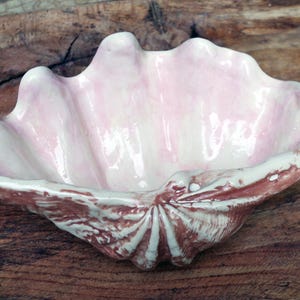 Large Glazed Ceramic Clam Shell - Etsy