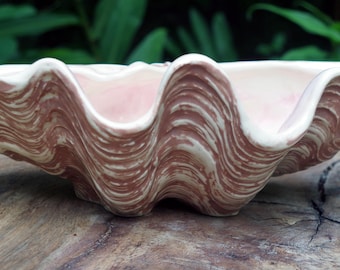Antique Giant Clam Shell Specimen Garden Planter Sea Shell Beach Gigas ...