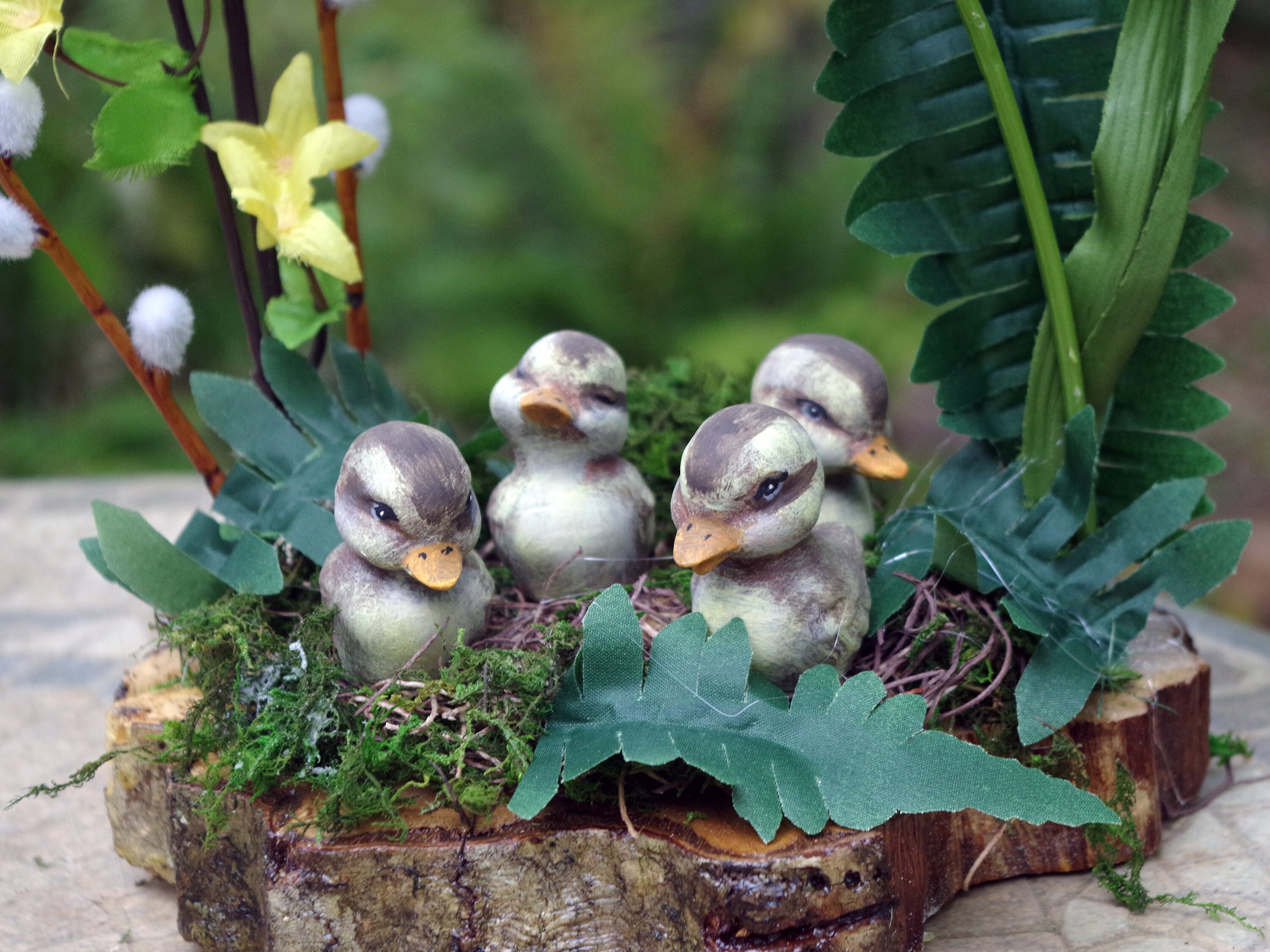 Spring Centerpiece With Mallard Ducklings - Etsy